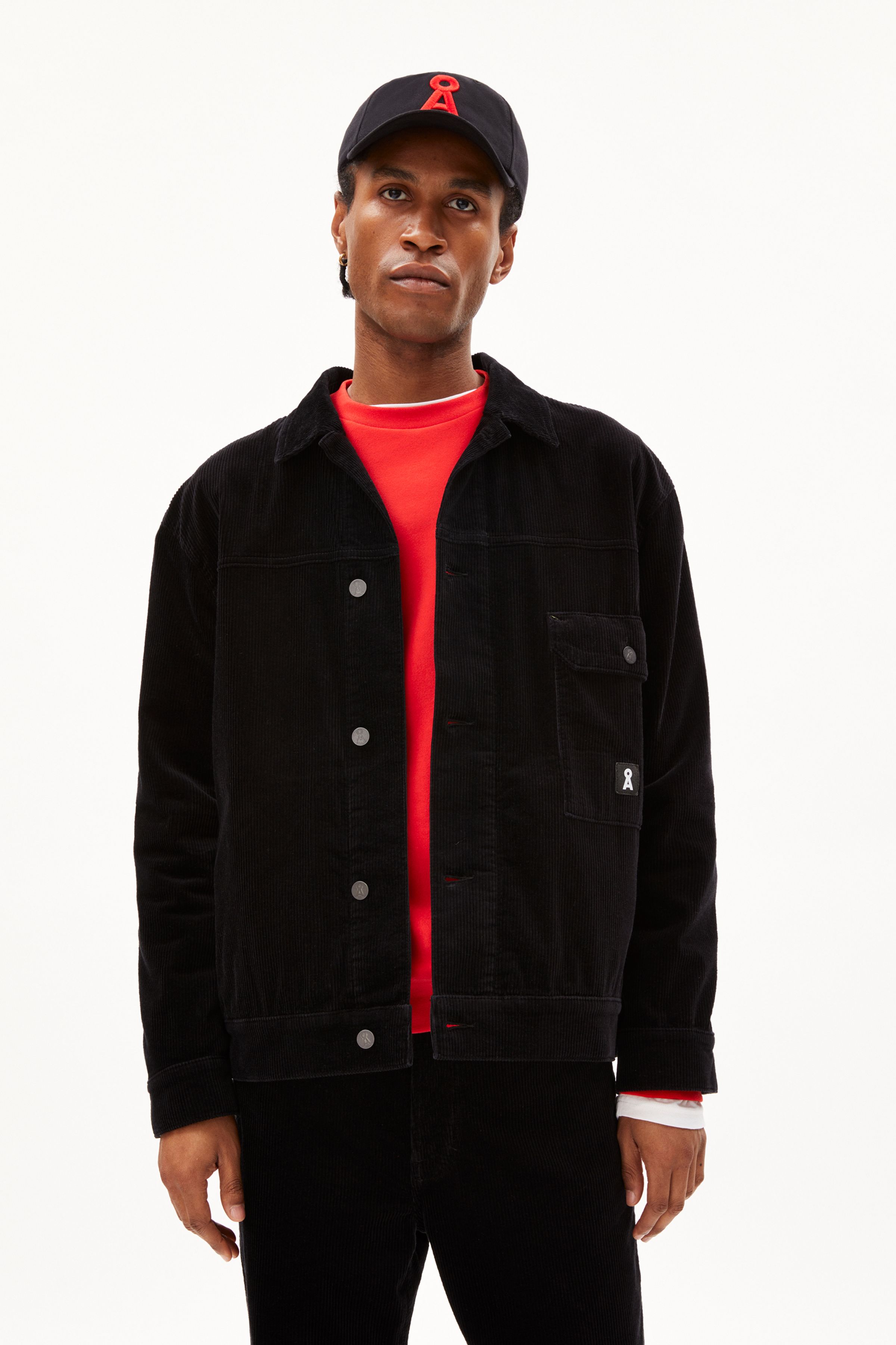 Lässige Cord Styles für Herren bei Loveco entdecken!