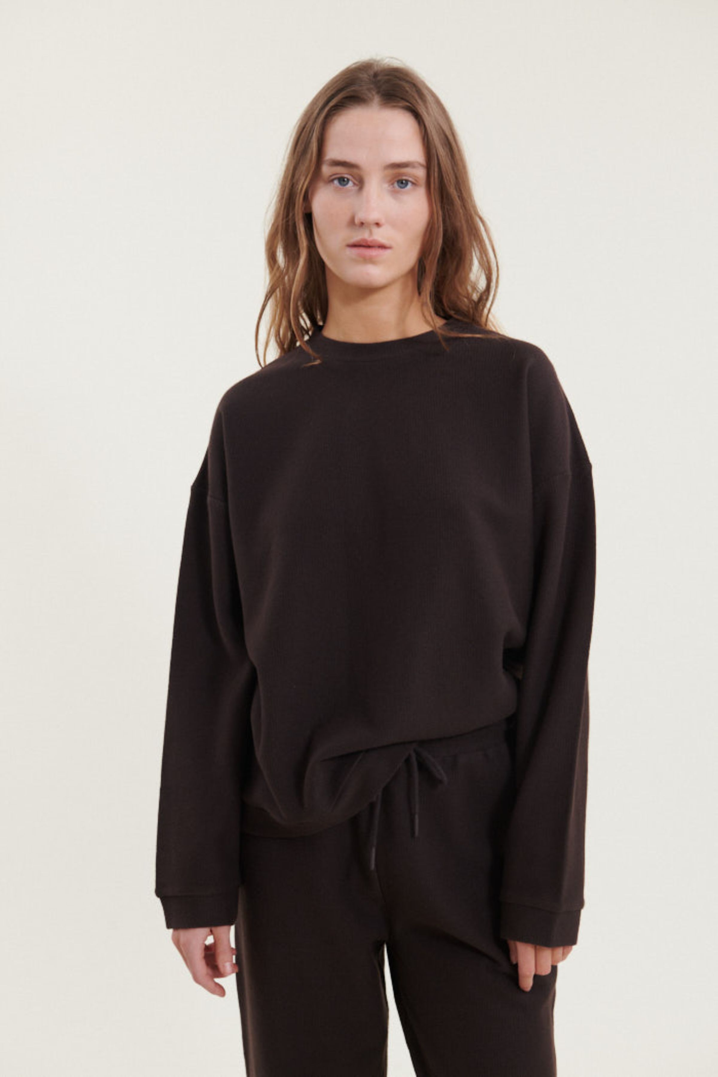 Basic Apparel Sweatshirt Kat Braun | Loveco