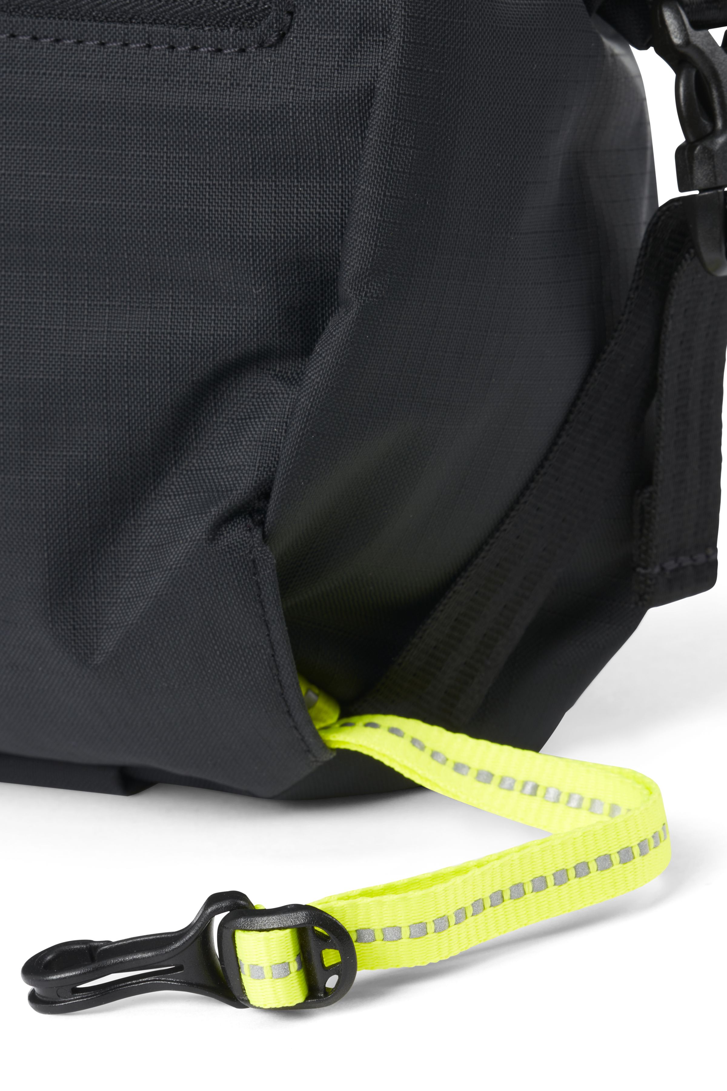 pinqponq Bauchtasche Aksel Pure Black | Loveco