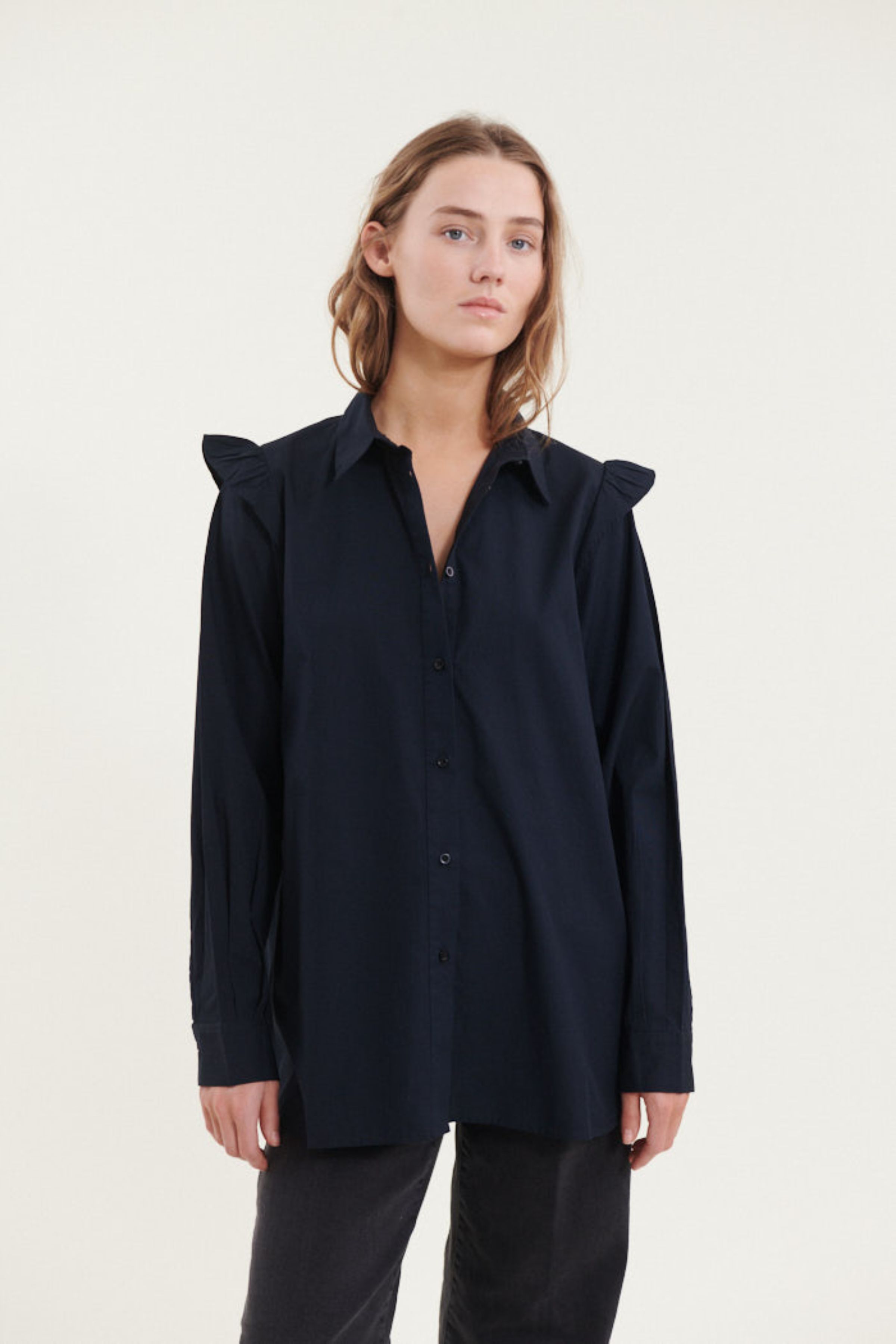 Basic Apparel Bluse Milly Schwarz | Loveco